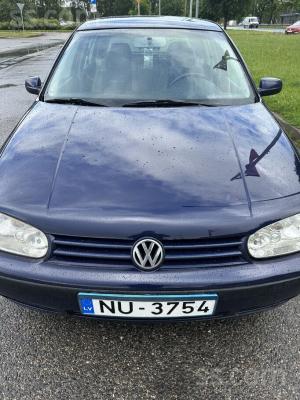 Blue Volkswagen Golf 2000 in Riga, with an engine capacity of 1.90 L and mileage of 333 thousand km for 1800 €, photo 7 on AUTOMOTO.COM.LV