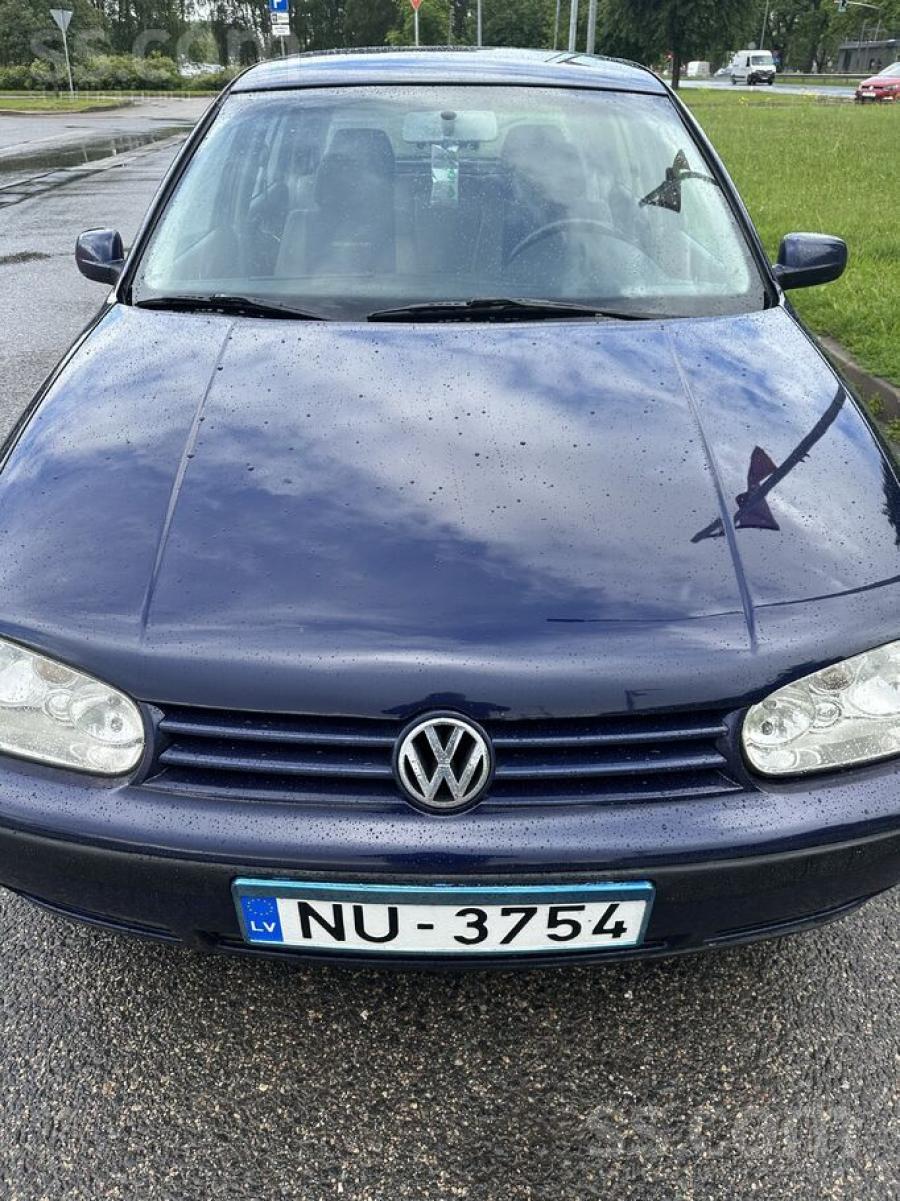 Blue Volkswagen Golf 2000 in Riga, with an engine capacity of 1.90 L and mileage of 333 thousand km for 1800 €, photo 7 on AUTOMOTO.COM.LV