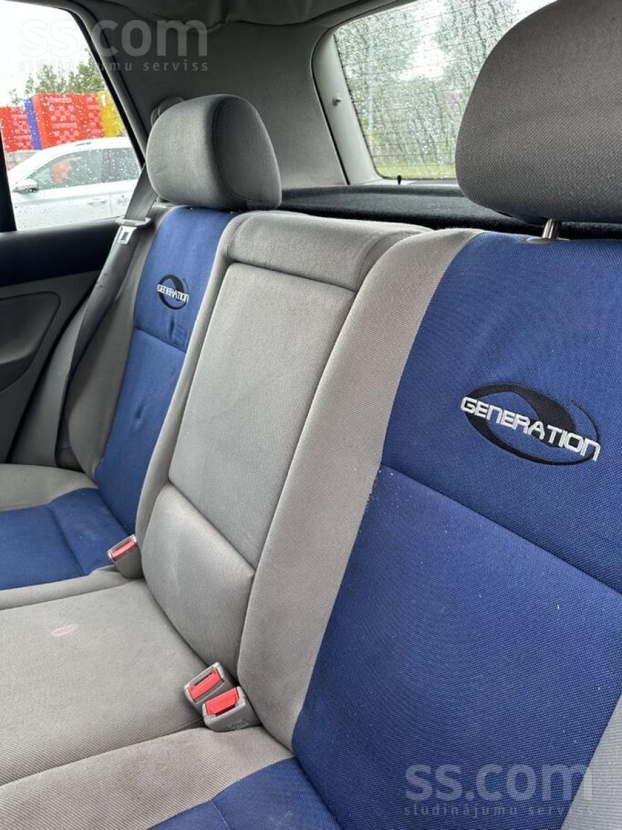 Blue Volkswagen Golf 2000 in Riga, with an engine capacity of 1.90 L and mileage of 333 thousand km for 1800 €, photo 12 on AUTOMOTO.COM.LV