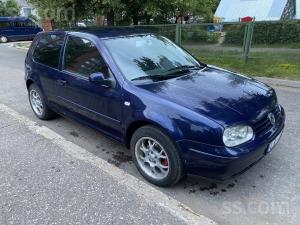 Zils Volkswagen Golf 2000 Daugavpils, ar dzinēja tilpumu 1.90 L un nobraukumu 422 tūkst. km par 1100 €, foto 3 vietnē AUTOMOTO.COM.LV