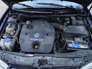 Zils Volkswagen Golf 2000 Daugavpils, ar dzinēja tilpumu 1.90 L un nobraukumu 422 tūkst. km par 1100 €, foto 8 vietnē AUTOMOTO.COM.LV