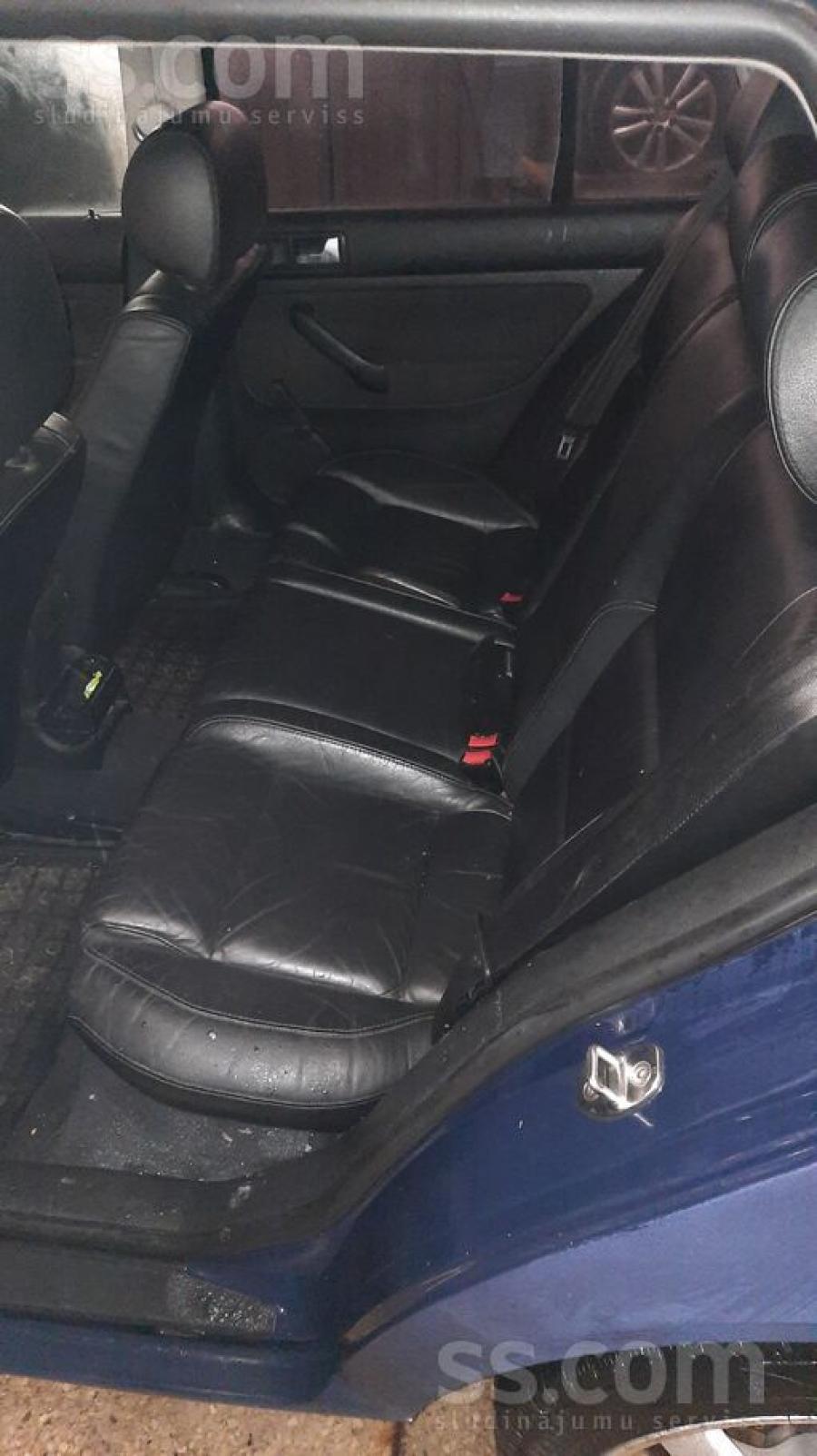 Blue Volkswagen Golf 2000 in Daugavpils, with an engine capacity of 1.90 L and mileage of 335 thousand km for 950 €, photo 4 on AUTOMOTO.COM.LV