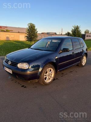 Blue Volkswagen Golf 2000 in Jekabpils, with an engine capacity of 1.90 L and mileage of 284 thousand km for 1400 €, photo  on AUTOMOTO.COM.LV