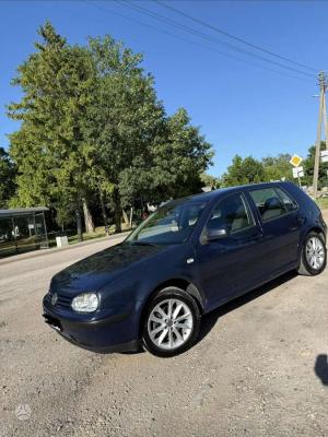 Zils Volkswagen Golf 2000 Kauņa, ar dzinēja tilpumu 1.90 L un nobraukumu 398 tūkst. km par 1200 €, foto 3 vietnē AUTOMOTO.COM.LV