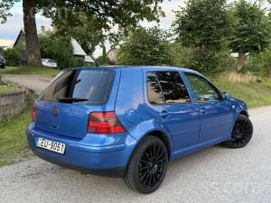 Blue Volkswagen Golf 2000 in Valmiera, with an engine capacity of 1.90 L and mileage of 284 thousand km for 1700 €, photo 3 on AUTOMOTO.COM.LV
