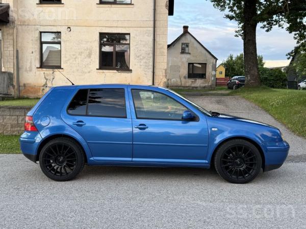 Blue Volkswagen Golf 2000 in Valmiera, with an engine capacity of 1.90 L and mileage of 284 thousand km for 1700 €, photo 3 on AUTOMOTO.COM.LV
