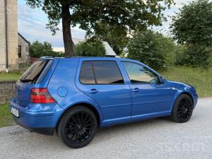 Blue Volkswagen Golf 2000 in Valmiera, with an engine capacity of 1.90 L and mileage of 284 thousand km for 1700 €, photo 5 on AUTOMOTO.COM.LV