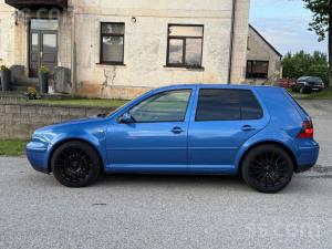 Blue Volkswagen Golf 2000 in Valmiera, with an engine capacity of 1.90 L and mileage of 284 thousand km for 1700 €, photo 9 on AUTOMOTO.COM.LV