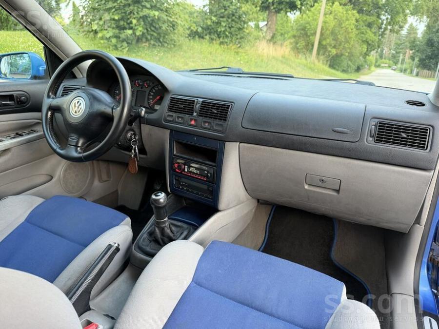 Blue Volkswagen Golf 2000 in Valmiera, with an engine capacity of 1.90 L and mileage of 284 thousand km for 1700 €, photo 15 on AUTOMOTO.COM.LV