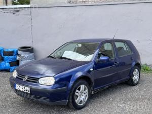 Blue Volkswagen Golf 2000 in Riga, with an engine capacity of 1.60 L and mileage of 334 thousand km for 350 €, photo  on AUTOMOTO.COM.LV