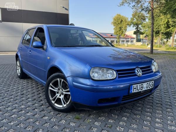 Zils Volkswagen Golf 2000 Panevēža, ar dzinēja tilpumu 1.90 L un nobraukumu 381 tūkst. km par 740 €, foto 5 vietnē AUTOMOTO.COM.LV