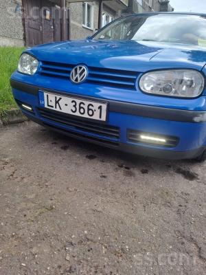 Zils Volkswagen Golf 2000 Daugavpils, ar dzinēja tilpumu 2.00 L un nobraukumu 272 tūkst. km par 1300 €, foto 10 vietnē AUTOMOTO.COM.LV