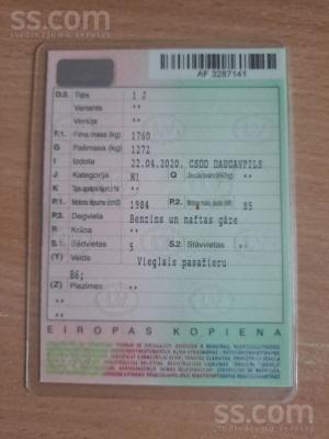 Zils Volkswagen Golf 2000 Daugavpils, ar dzinēja tilpumu 2.00 L un nobraukumu 272 tūkst. km par 1300 €, foto 12 vietnē AUTOMOTO.COM.LV