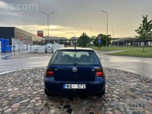 Blue Volkswagen Golf 2000 in Riga, with an engine capacity of 1.90 L and mileage of 330 thousand km for 1100 €, photo 6 on AUTOMOTO.COM.LV