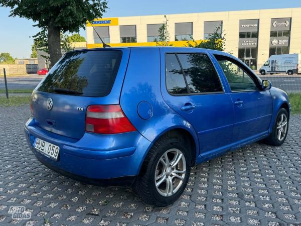 Blue Volkswagen Golf 2000 in Panevezys, with an engine capacity of 1.90 L and mileage of 254 thousand km for 600 €, photo 8 on AUTOMOTO.COM.LV