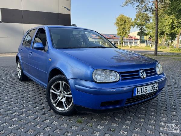Blue Volkswagen Golf 2000 in Panevezys, with an engine capacity of 1.90 L and mileage of 254 thousand km for 650 €, photo 5 on AUTOMOTO.COM.LV