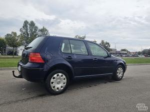 Zils Volkswagen Golf 2000 Panevēža, ar dzinēja tilpumu 1.90 L un nobraukumu 292 tūkst. km par 520 €, foto 4 vietnē AUTOMOTO.COM.LV