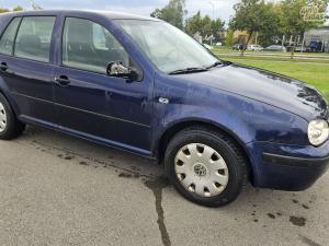 Zils Volkswagen Golf 2000 Panevēža, ar dzinēja tilpumu 1.90 L un nobraukumu 292 tūkst. km par 520 €, foto 6 vietnē AUTOMOTO.COM.LV