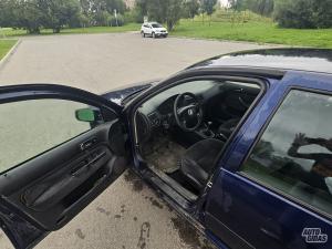 Zils Volkswagen Golf 2000 Panevēža, ar dzinēja tilpumu 1.90 L un nobraukumu 292 tūkst. km par 520 €, foto 8 vietnē AUTOMOTO.COM.LV