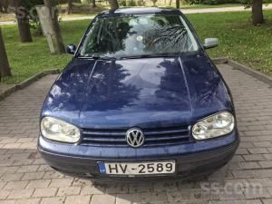 Blue Volkswagen Golf 2000 in Riga, with an engine capacity of 1.60 L and mileage of 330 thousand km for 500 €, photo 3 on AUTOMOTO.COM.LV
