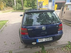 Blue Volkswagen Golf 2000 in Riga, with an engine capacity of 1.60 L and mileage of 330 thousand km for 500 €, photo 5 on AUTOMOTO.COM.LV