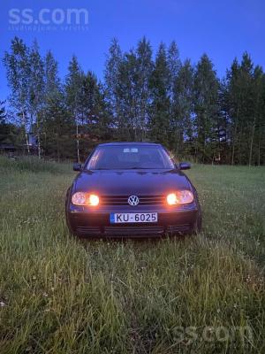 Zils Volkswagen Golf 2001 Ogre, ar dzinēja tilpumu 1.90 L un nobraukumu 404 tūkst. km par 1280 €, foto 5 vietnē AUTOMOTO.COM.LV