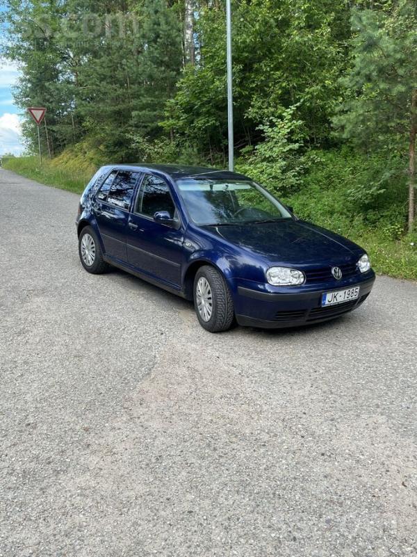 Zils Volkswagen Golf 2001 Valmiera, ar dzinēja tilpumu 1.60 L un nobraukumu 0 tūkst. km par 1500 €, foto 2 vietnē AUTOMOTO.COM.LV