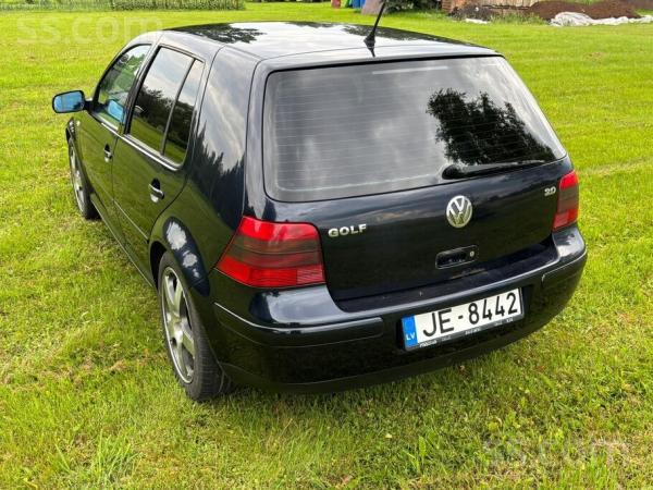 Blue Volkswagen Golf 2001 in Valmiera, with an engine capacity of 2.00 L and mileage of 244 thousand km for 1300 €, photo 2 on AUTOMOTO.COM.LV