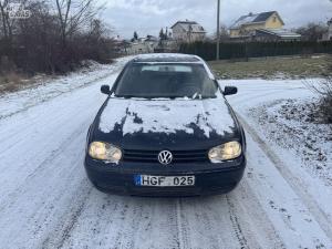 Zils Volkswagen Golf 2001 Kauņa, ar dzinēja tilpumu 1.90 L un nobraukumu 350 tūkst. km par 1250 €, foto  vietnē AUTOMOTO.COM.LV