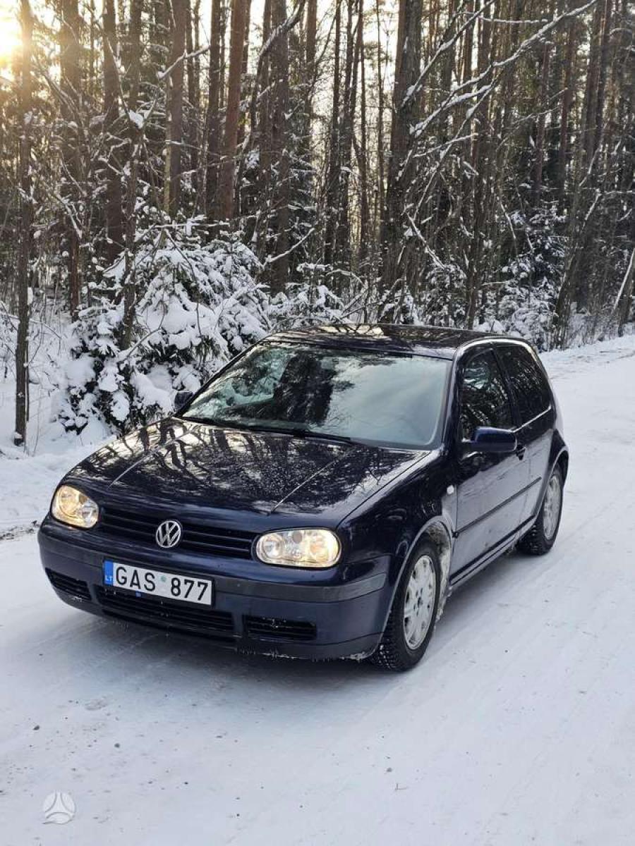 Zils Volkswagen Golf 2001 Anykščiai, ar dzinēja tilpumu 1.90 L un nobraukumu 309 tūkst. km par 1000 €, foto 3 vietnē AUTOMOTO.COM.LV
