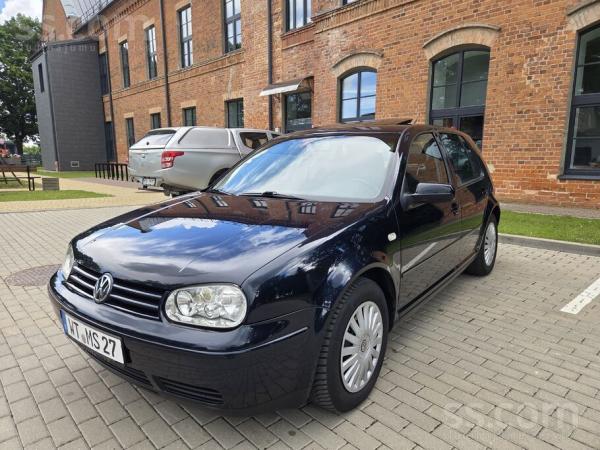 Zils Volkswagen Golf 2001 Bauska, ar dzinēja tilpumu 1.90 L un nobraukumu 326 tūkst. km par 2480 €, foto 2 vietnē AUTOMOTO.COM.LV