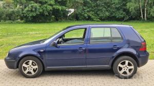 Zils Volkswagen Golf 2001 Rīga, ar dzinēja tilpumu 1.90 L un nobraukumu 0 tūkst. km par 980 €, foto 4 vietnē AUTOMOTO.COM.LV