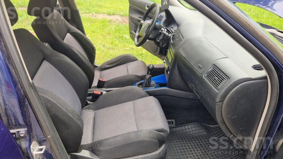 Zils Volkswagen Golf 2001 Rīga, ar dzinēja tilpumu 1.90 L un nobraukumu 0 tūkst. km par 980 €, foto 20 vietnē AUTOMOTO.COM.LV