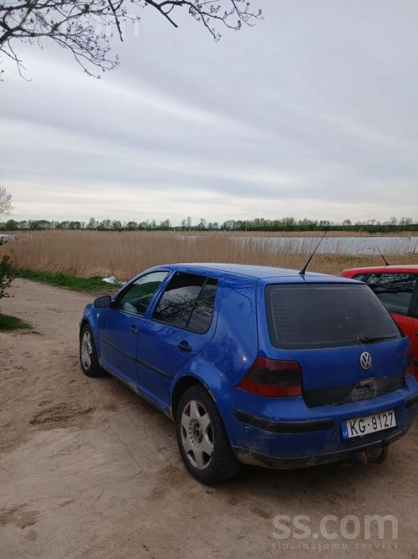 Blue Volkswagen Golf 2001 in Jelgava, with an engine capacity of 1.90 L and mileage of 396 thousand km for 1550 €, photo 3 on AUTOMOTO.COM.LV