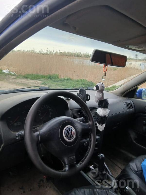Blue Volkswagen Golf 2001 in Jelgava, with an engine capacity of 1.90 L and mileage of 396 thousand km for 1550 €, photo 4 on AUTOMOTO.COM.LV
