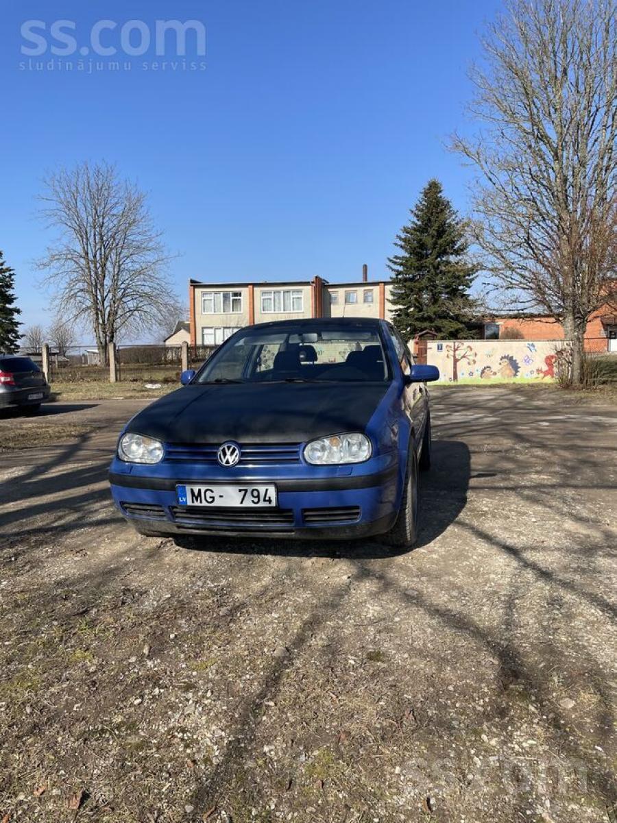 Blue Volkswagen Golf 2001 in Saldus, with an engine capacity of 1.90 L and mileage of 376 thousand km for 800 €, photo 3 on AUTOMOTO.COM.LV
