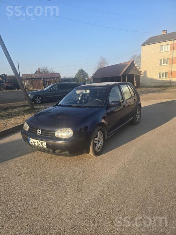 Zils Volkswagen Golf 2001 Balvi, ar dzinēja tilpumu 1.90 L un nobraukumu 389 tūkst. km par 1255 €, foto 3 vietnē AUTOMOTO.COM.LV