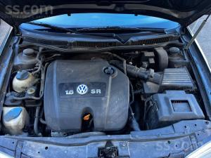 Zils Volkswagen Golf 2001 Rīga, ar dzinēja tilpumu 1.60 L un nobraukumu 273 tūkst. km par 550 €, foto 4 vietnē AUTOMOTO.COM.LV