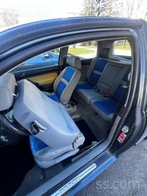 Zils Volkswagen Golf 2001 Rīga, ar dzinēja tilpumu 1.60 L un nobraukumu 273 tūkst. km par 550 €, foto 5 vietnē AUTOMOTO.COM.LV
