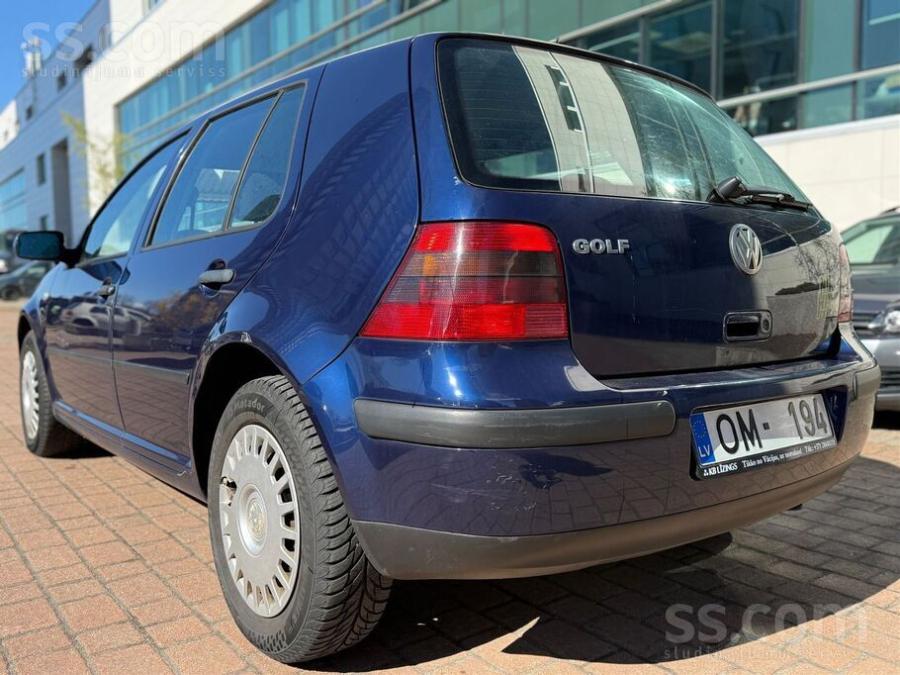 Zils Volkswagen Golf 2001 Rīga, ar dzinēja tilpumu 1.40 L un nobraukumu 0 tūkst. km par 1800 €, foto 8 vietnē AUTOMOTO.COM.LV