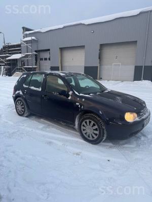 Zils Volkswagen Golf 2001 Rīga, ar dzinēja tilpumu 1.80 L un nobraukumu 460 tūkst. km par 700 €, foto 3 vietnē AUTOMOTO.COM.LV