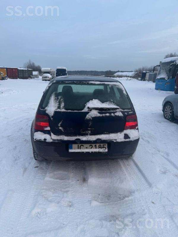 Blue Volkswagen Golf 2001 in Riga, with an engine capacity of 1.80 L and mileage of 460 thousand km for 700 €, photo 4 on AUTOMOTO.COM.LV