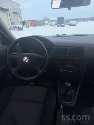 Zils Volkswagen Golf 2001 Rīga, ar dzinēja tilpumu 1.80 L un nobraukumu 460 tūkst. km par 700 €, foto 6 vietnē AUTOMOTO.COM.LV
