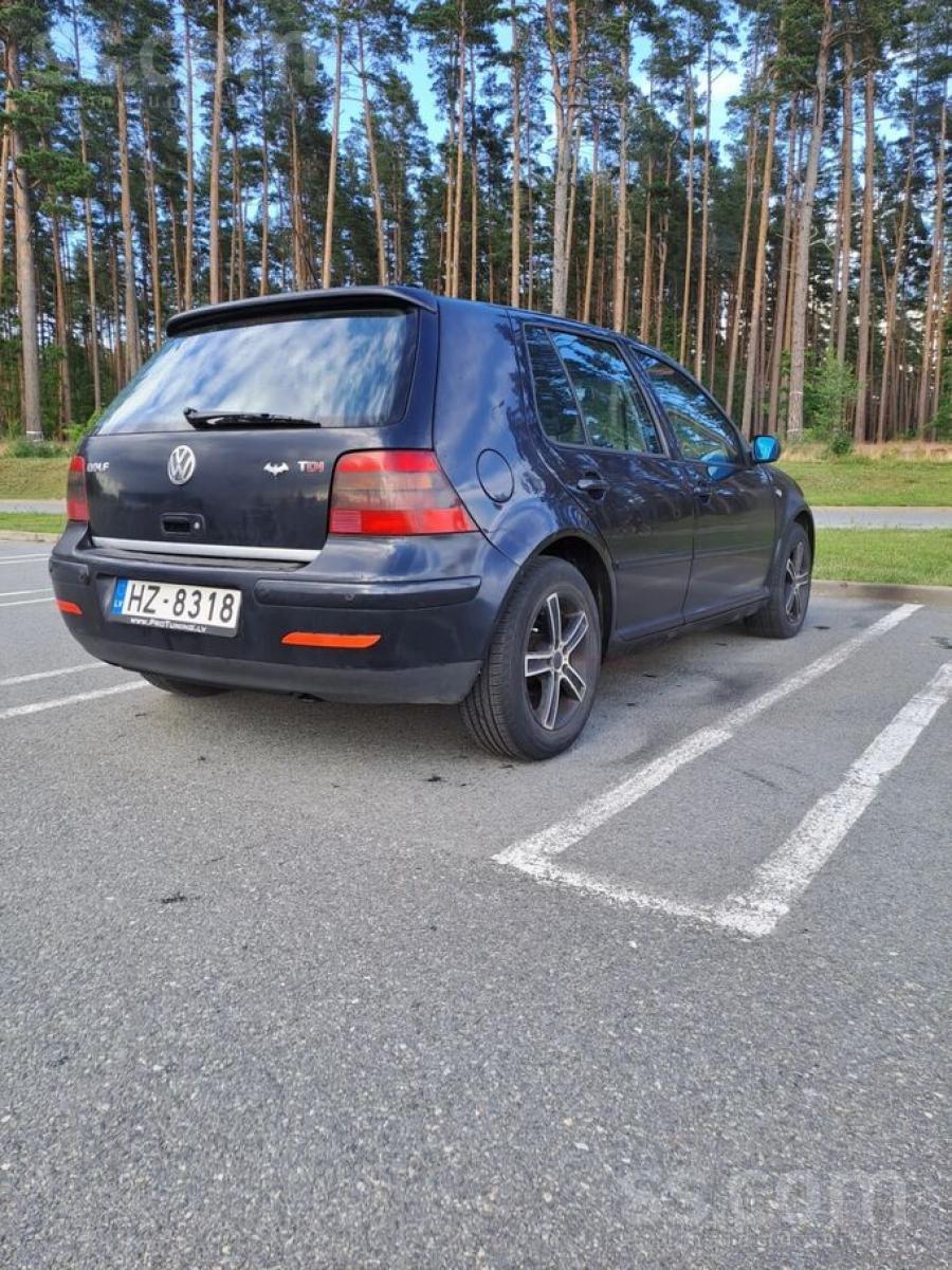 Blue Volkswagen Golf 2001 in Riga, with an engine capacity of 1.90 L and mileage of 225 thousand km for 1700 €, photo 4 on AUTOMOTO.COM.LV