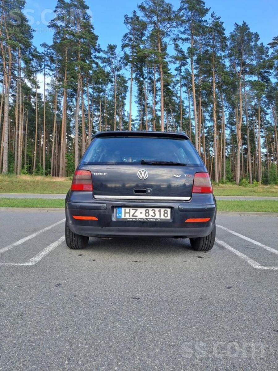 Blue Volkswagen Golf 2001 in Riga, with an engine capacity of 1.90 L and mileage of 225 thousand km for 1700 €, photo 7 on AUTOMOTO.COM.LV