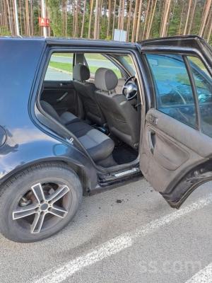 Blue Volkswagen Golf 2001 in Riga, with an engine capacity of 1.90 L and mileage of 225 thousand km for 1700 €, photo 12 on AUTOMOTO.COM.LV
