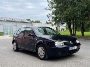 Zils Volkswagen Golf 2001 Ogre, ar dzinēja tilpumu 1.90 L un nobraukumu 327 tūkst. km par 2699 €, foto 8 vietnē AUTOMOTO.COM.LV