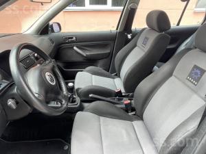 Zils Volkswagen Golf 2001 Ogre, ar dzinēja tilpumu 1.90 L un nobraukumu 327 tūkst. km par 2699 €, foto 11 vietnē AUTOMOTO.COM.LV