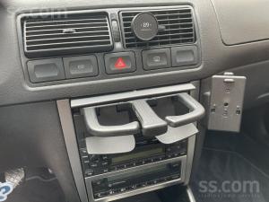 Zils Volkswagen Golf 2001 Ogre, ar dzinēja tilpumu 1.90 L un nobraukumu 327 tūkst. km par 2699 €, foto 16 vietnē AUTOMOTO.COM.LV