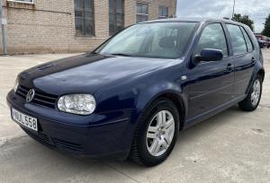 Zils Volkswagen Golf 2001 Šauļi, ar dzinēja tilpumu 1.60 L un nobraukumu 201 tūkst. km par 1450 €, foto  vietnē AUTOMOTO.COM.LV